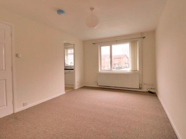 2 bedroom semi detached bungalow to rent