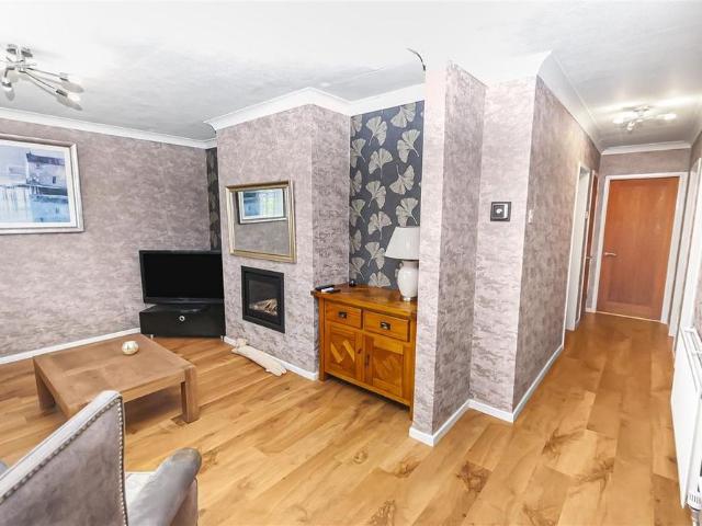 2 bedroom semi detached bungalow to rent