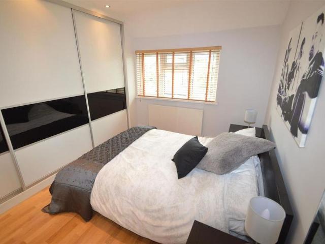 2 bedroom semi detached bungalow to rent