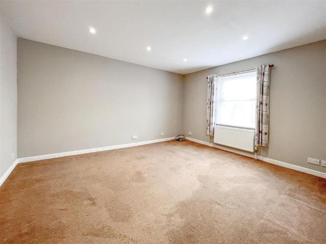 2 bedroom semi detached bungalow to rent