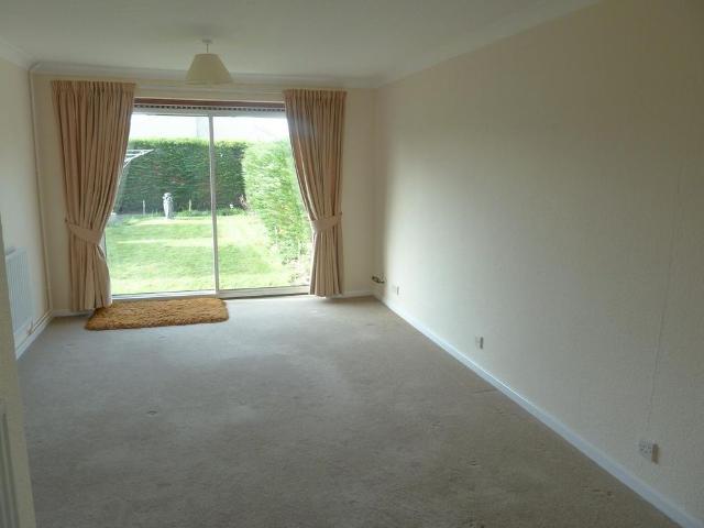 2 bedroom semi detached bungalow to rent