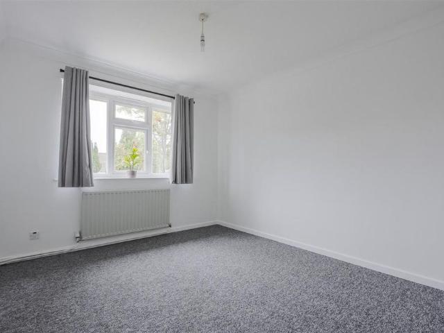 2 bedroom semi detached bungalow to rent