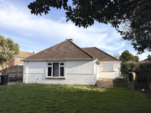 2 bedroom semi detached bungalow to rent