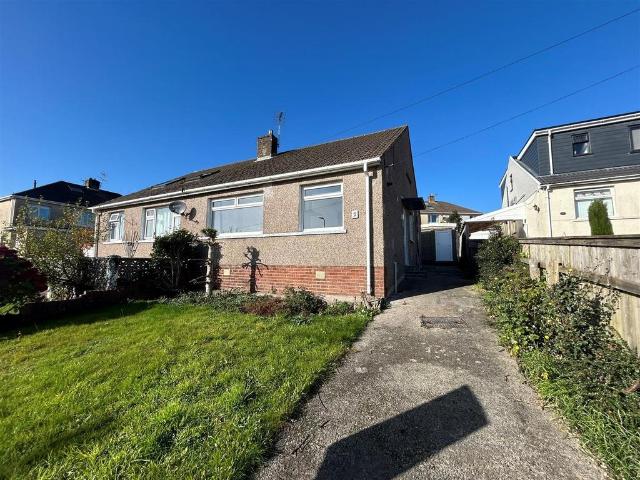 2 bedroom semi detached bungalow to rent