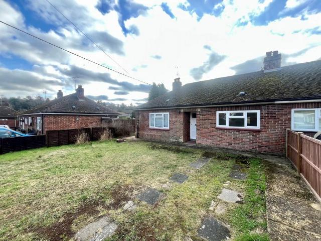 2 bedroom semi detached bungalow to rent