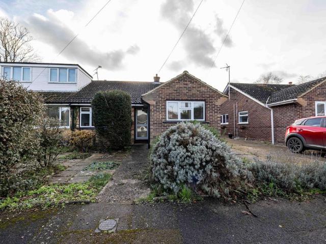 2 bedroom semi detached bungalow to rent