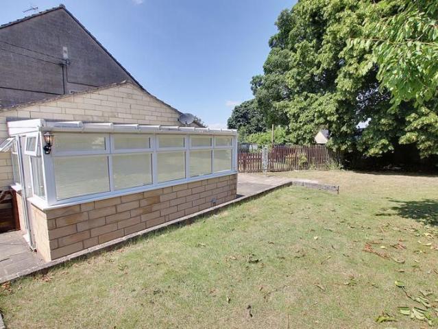 2 bedroom semi detached bungalow to rent