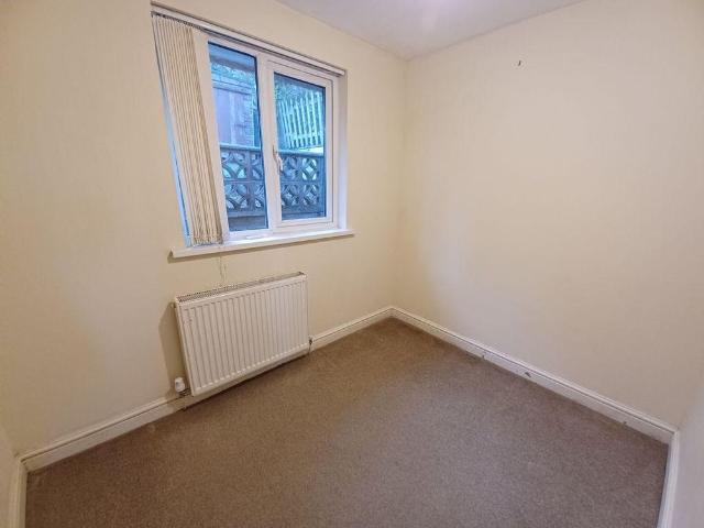 2 bedroom semi detached bungalow to rent