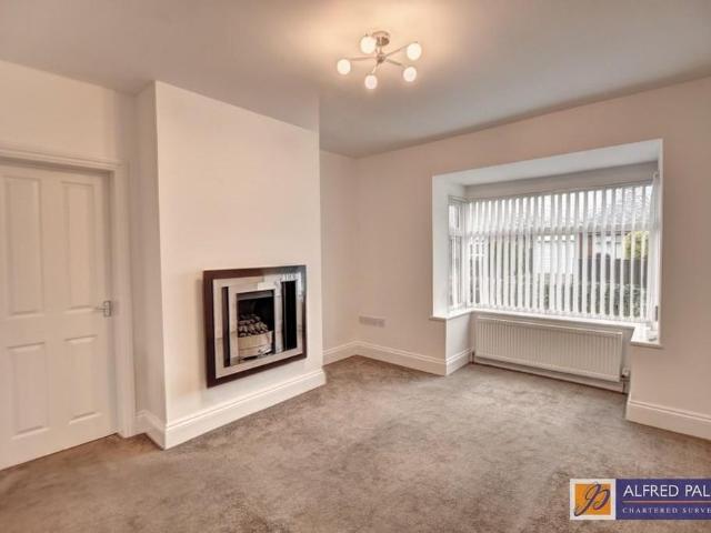 2 bedroom semi detached bungalow to rent