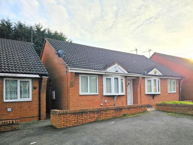 2 bedroom semi detached bungalow to rent