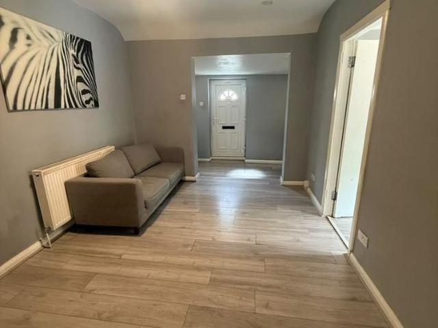 2 bedroom semi detached bungalow to rent