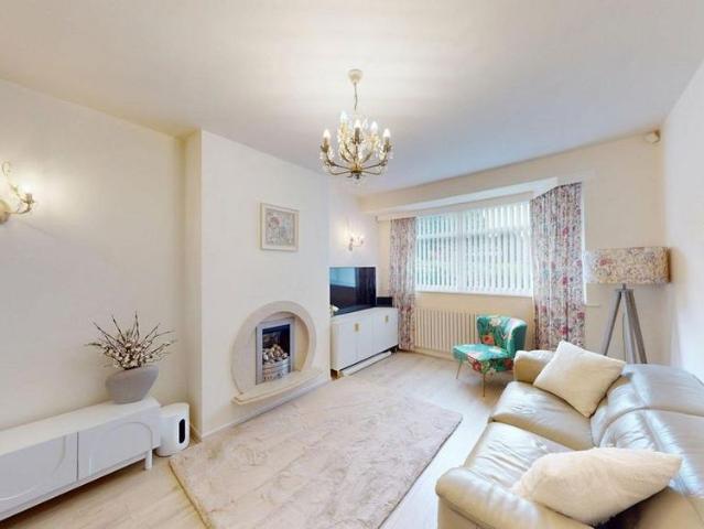 2 bedroom semi detached bungalow to rent