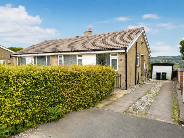 2 bedroom semi detached bungalow to rent