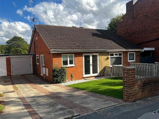 2 bedroom semi detached bungalow to rent