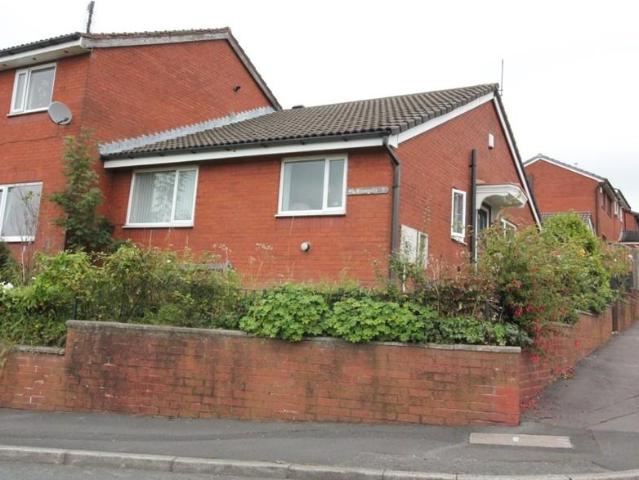 2 bedroom semi detached bungalow to rent