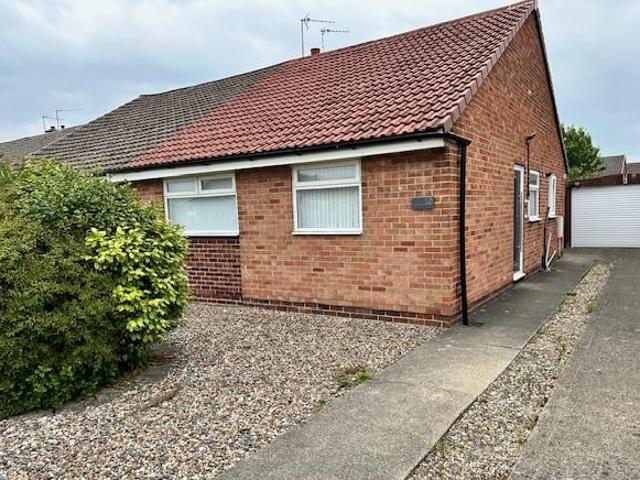 2 bedroom semi detached bungalow to rent