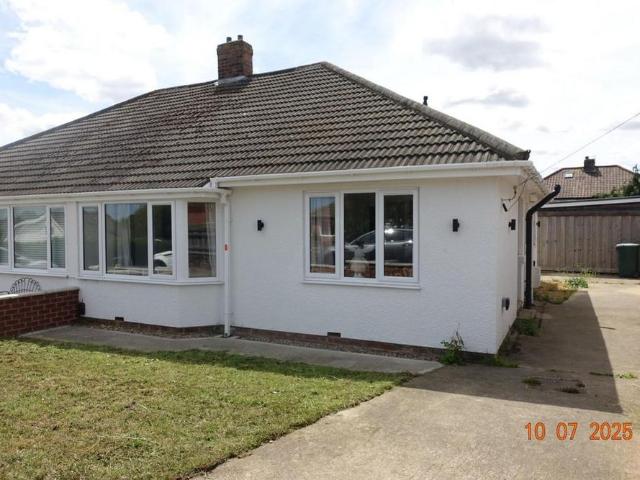 2 bedroom semi detached bungalow to rent