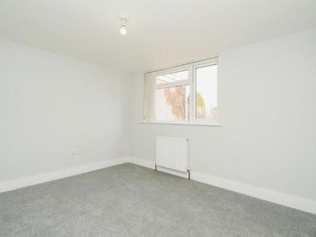 2 bedroom semi detached bungalow to rent
