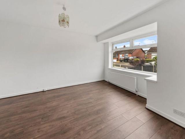 2 bedroom semi detached bungalow to rent