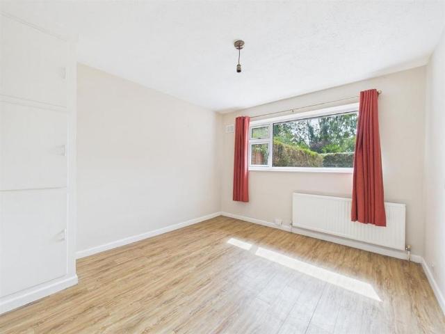 2 bedroom semi detached bungalow to rent