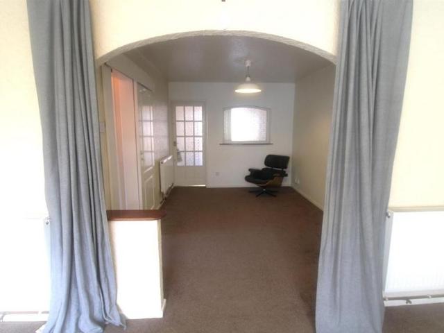 2 bedroom semi detached bungalow to rent