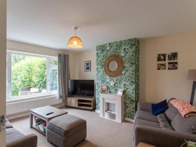 2 bedroom semi detached bungalow to rent