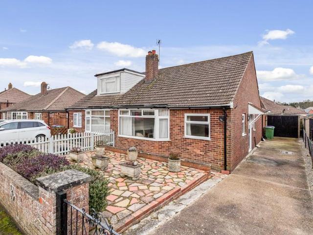 2 bedroom semi detached bungalow to rent
