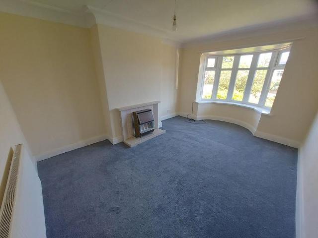2 bedroom semi detached bungalow to rent