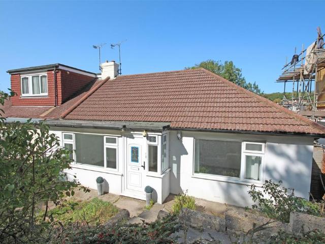 2 bedroom semi detached bungalow to rent