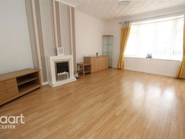 2 bedroom semi detached bungalow to rent
