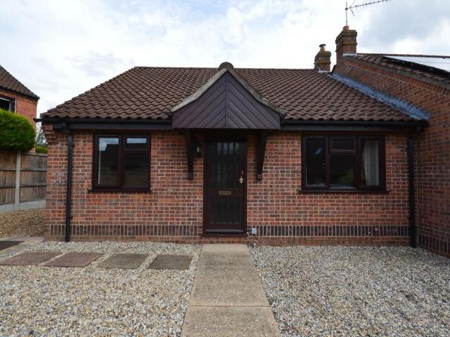 2 bedroom semi detached bungalow to rent
