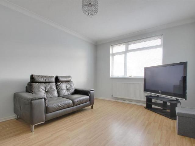 2 bedroom semi detached bungalow to rent