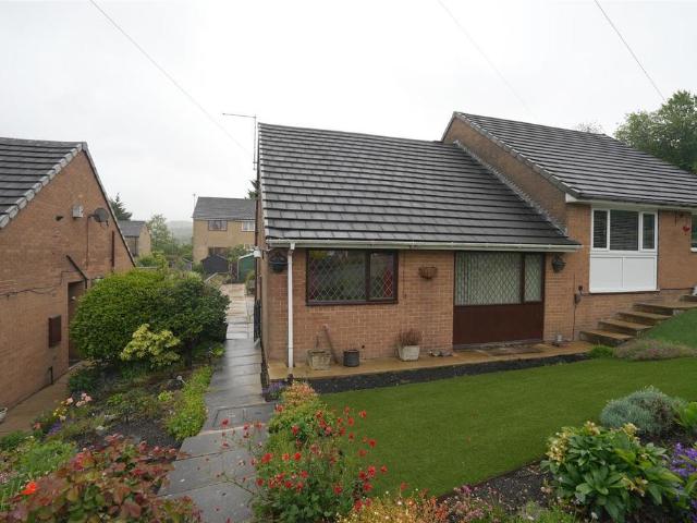 2 bedroom semi detached bungalow to rent
