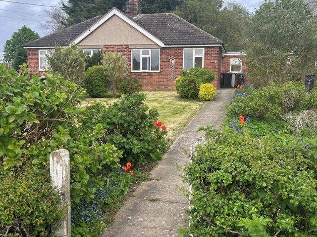 2 bedroom semi detached bungalow to rent