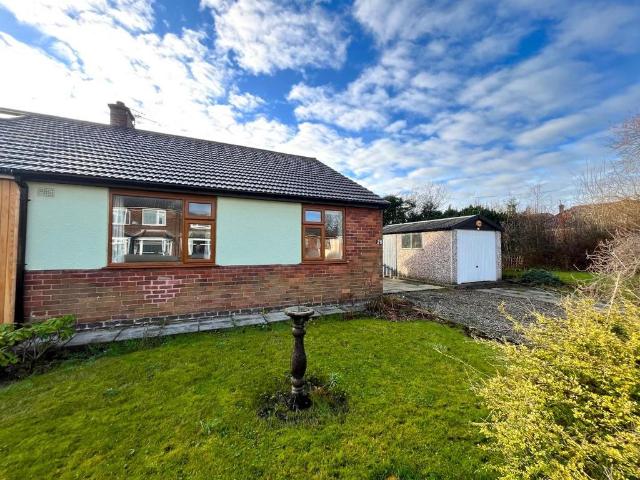 2 bedroom semi detached bungalow to rent