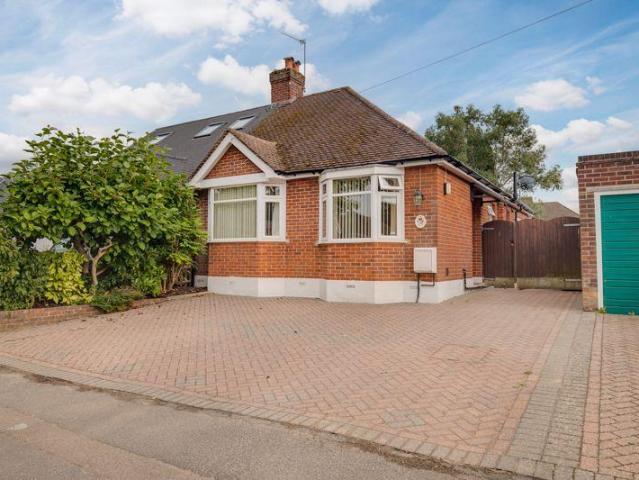2 bedroom semi detached bungalow to rent