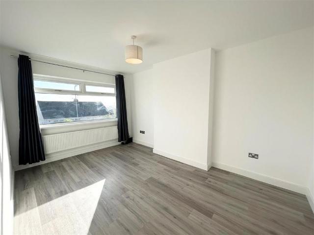2 bedroom semi detached bungalow to rent