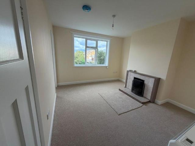 2 bedroom semi detached bungalow to rent