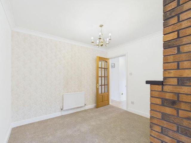 2 bedroom semi detached bungalow to rent
