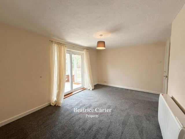 2 bedroom semi detached bungalow to rent