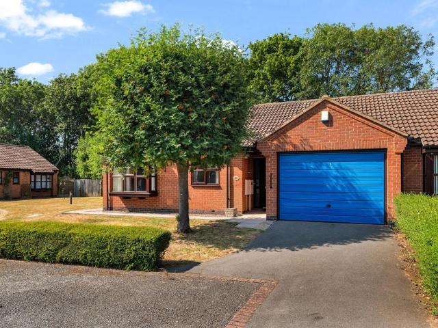 2 bedroom semi detached bungalow for sale