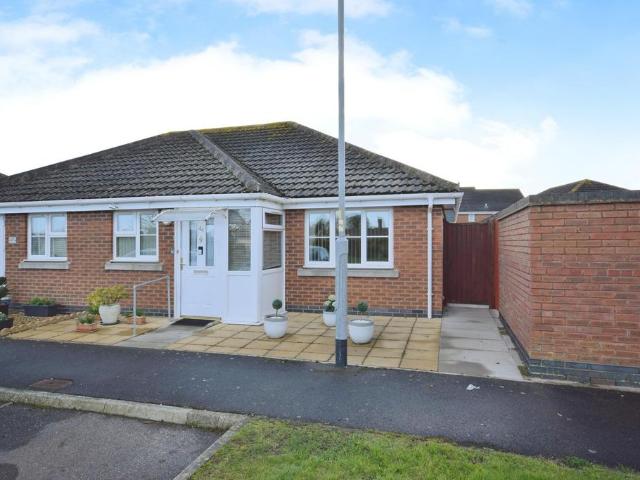 2 bedroom semi detached bungalow for sale