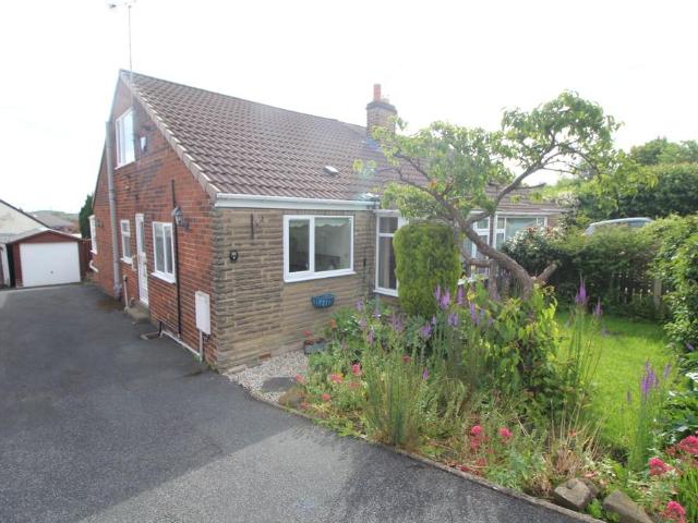 2 bedroom semi detached bungalow for sale