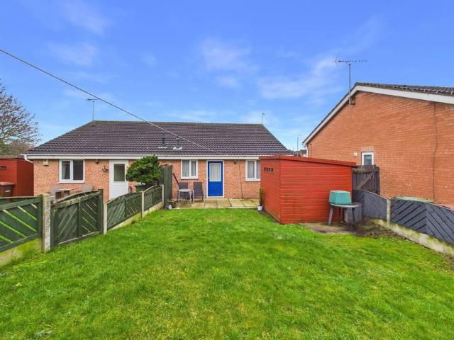 2 bedroom semi detached bungalow for sale