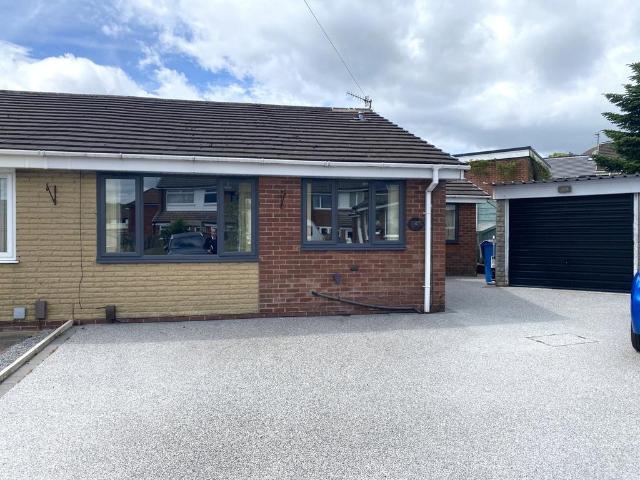 2 bedroom semi detached bungalow for sale