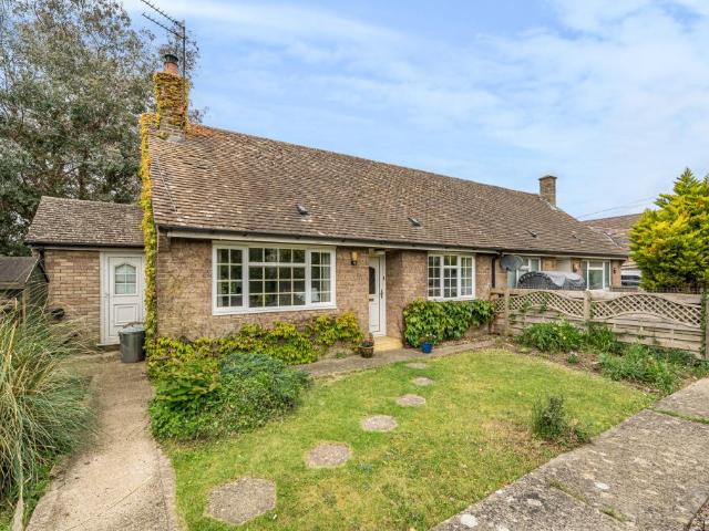 2 bedroom semi detached bungalow for sale