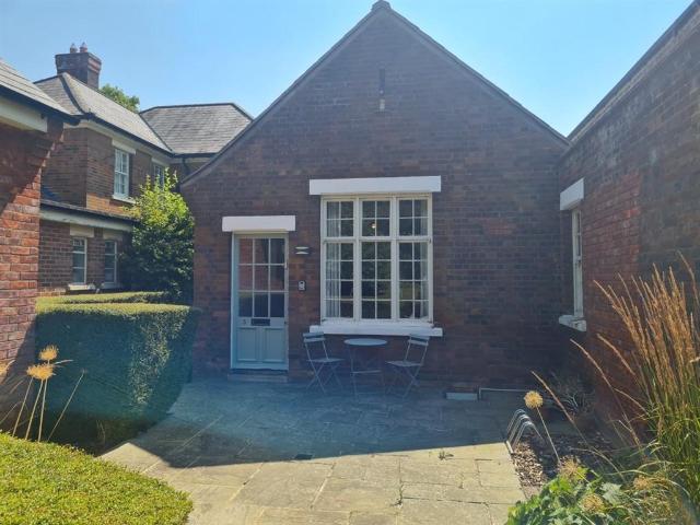 2 bedroom semi detached bungalow for sale
