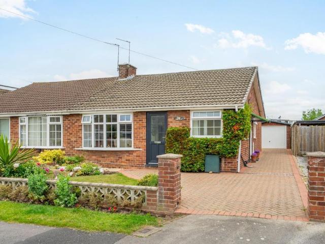 2 bedroom semi detached bungalow for sale