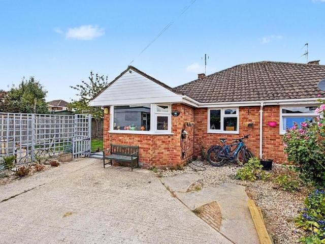 2 bedroom semi detached bungalow for sale