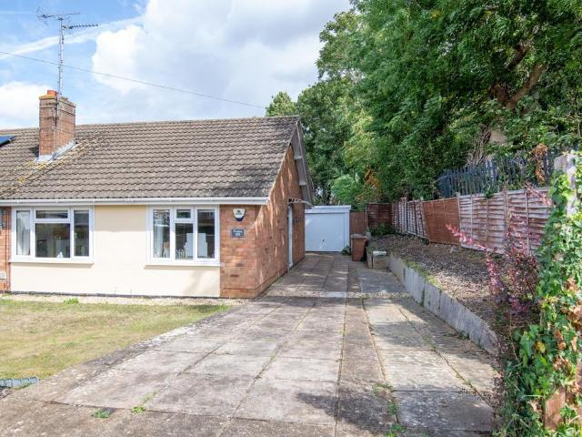 2 bedroom semi detached bungalow for sale